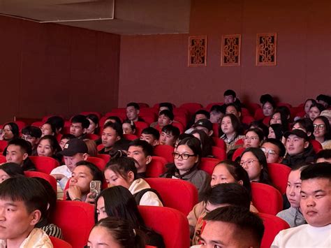 Төмөр Төмөр Замын Дээд Сургууль Албан ёсны хуудас