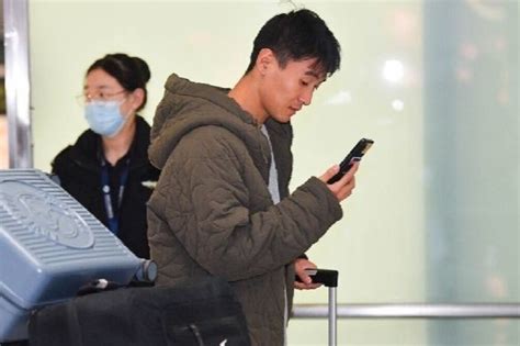 韦世豪职业生涯遭遇重大考验，回武汉三镇无望，去别的队又受阻凤凰网