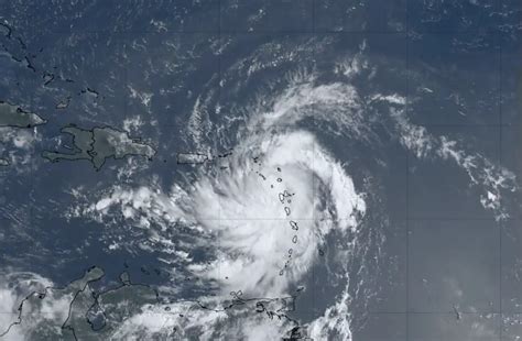 Eu Emite Alerta De Huracán En Puerto Rico Y Las Islas Vírgenes
