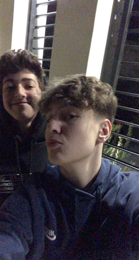 Damian Damian Twitter