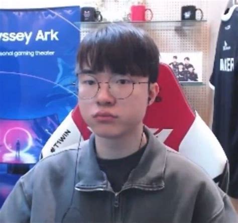 T1 페이커의 웃음참기 ㅋㅋㅋㅋㅋㅋㅋㅋㅋㅋㅋ 롤 리그 오브 레전드 에펨코리아