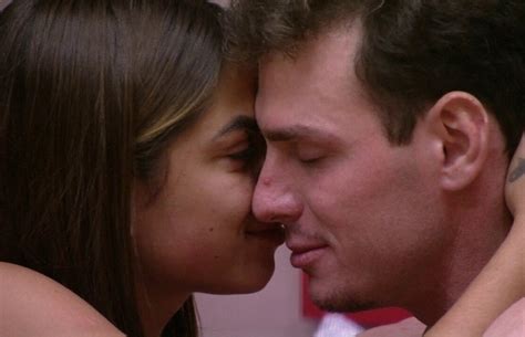 Bbb23 Mãe De Key Fala Sobre Onlyfans E Reage A Cenas Com Gustavo