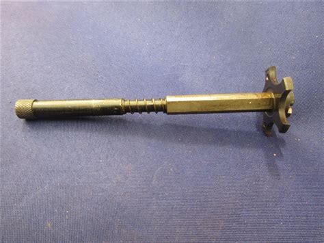 Taurus 605 Extractor Assembly Lh