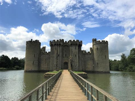 Cool Places Britain Bodiam Castle National Trust Explore East
