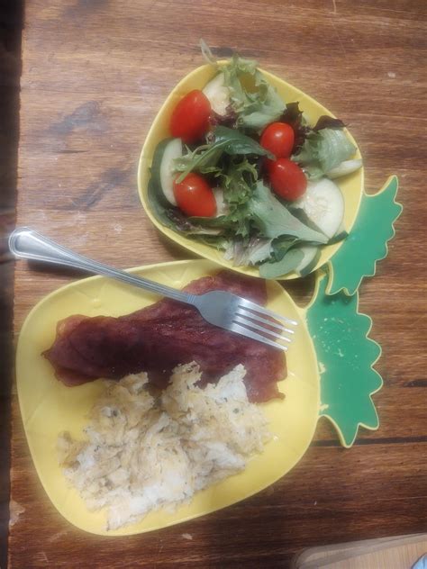 Dinner Day 3 Rnoom