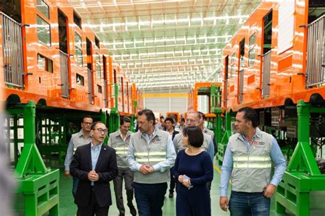 Gobernador de Querétaro visita planta de ensamble instalada en