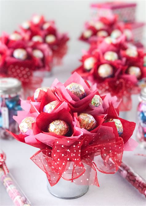 Ferrero Bouquets Diy Valentines Ts Valentines Candy Bouquet Diy