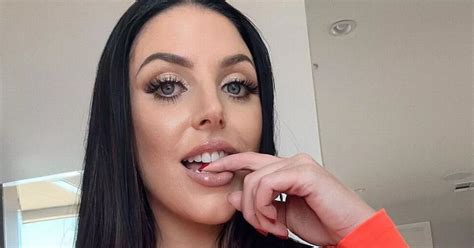 Porn Star Hooked Up With Fan She Met On Webcam Then Slept With His