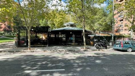 Se Busca Ayudante De Camarero A En Laurel Piparras Bar De Madrid