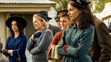 Ten Pound Poms Cast Plot Filming Locations For Bbc Drama The Irish Sun