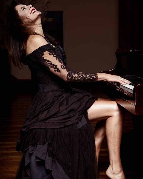 Blue New York Based Singer Songwriter Tracey Yarad A Former Blue