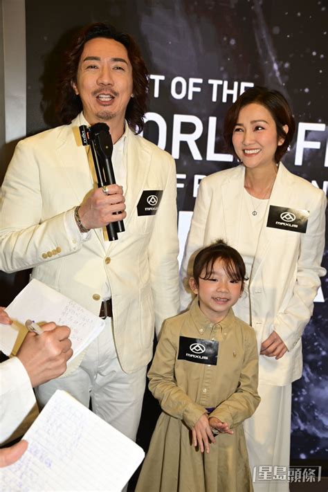 張繼聰首次同老婆囡囡出席公開活動 自發性戒煙賀謝安琪47歲牛一