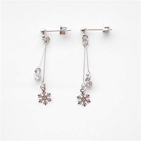 再販 Sale 雪の結晶のピアス Ito3 Gallery Minne 国内最大級のハンドメイド・手作り通販サイト