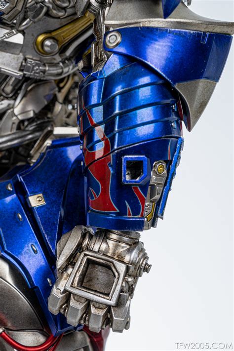 Threezero Dlx The Last Knight Optimus Prime In Hand Gallery
