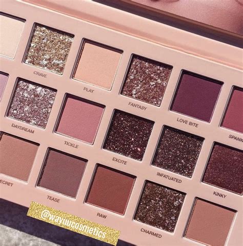 Paleta De Sombras NUDE De 18 Colores Wayuu Cosmetics