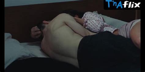 Adele Exarchopoulos Sexy Scene In Passages