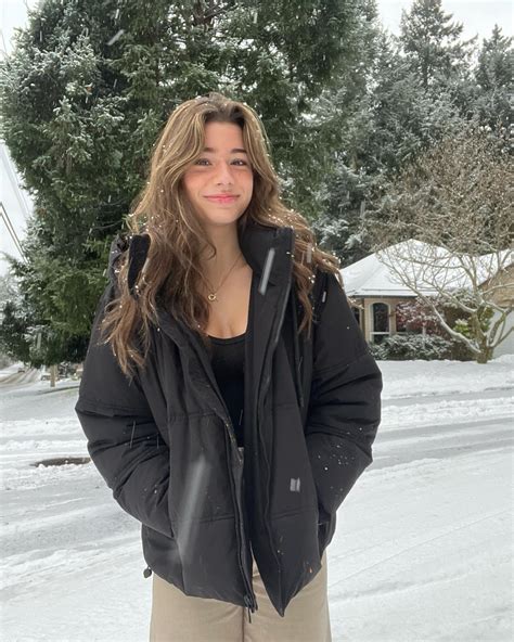 Mikayla Campinos Room