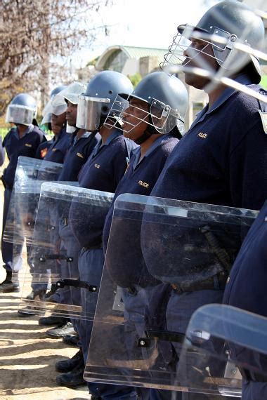 Chubby Police Told To Bust A Gut In Nations War On Crime