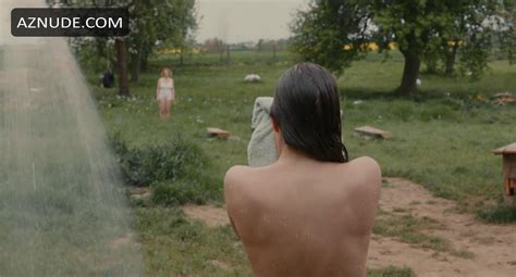 Elisa Pluss Nude Aznude