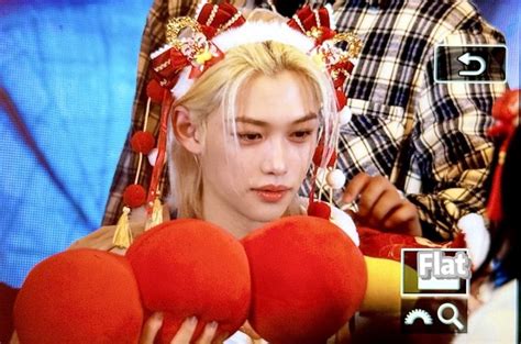 Pin de 𝚁 𝙸 𝙸 𝙷 𝙰 𝙽 𝙽 𝙸 𝙴 em 𝚏𝚎𝚕𝚒𝚡 em 2024 K pop Pop