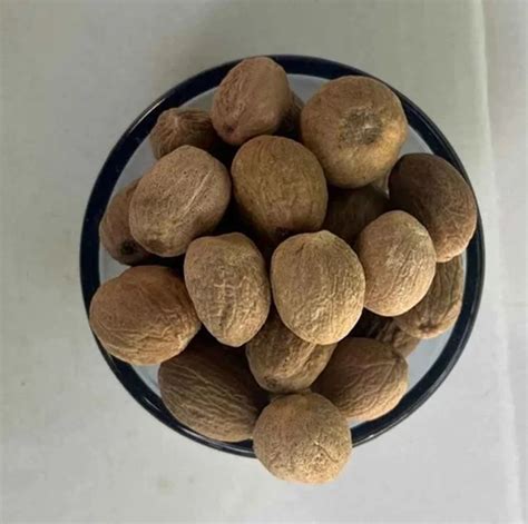 Nutmegs Abcd Grade With Shell Packaging Size 50 G At ₹ 600 Kg In Kanpur