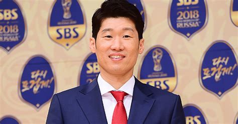 박지성♥김민지 아들 얼굴 최초 공개…누구 닮았나 보니