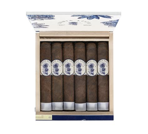 Maria Lucia | halfwheel