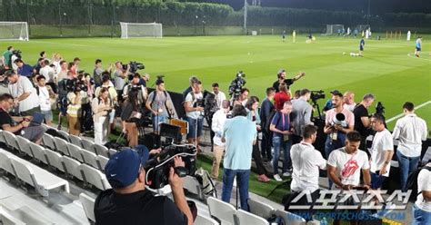‘라스트댄스 메시 카타르 첫 훈련 불참 팬들과 취재진은 ‘멘붕