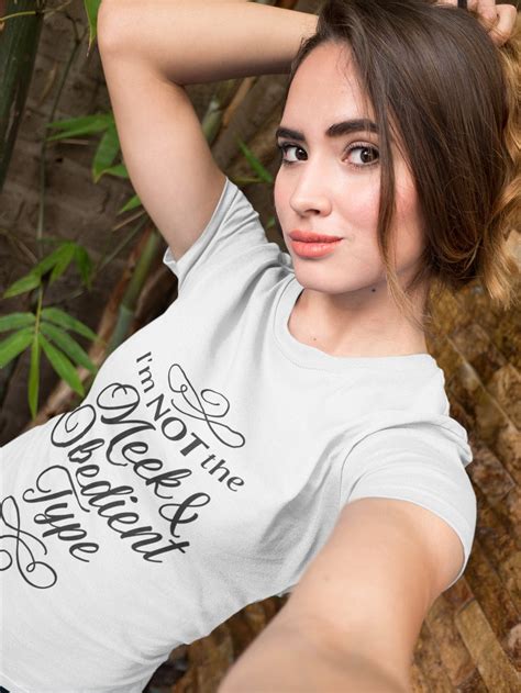 Im Not The Meek And Obedient Type Outlander Inspired Unisex T Shirt Etsy
