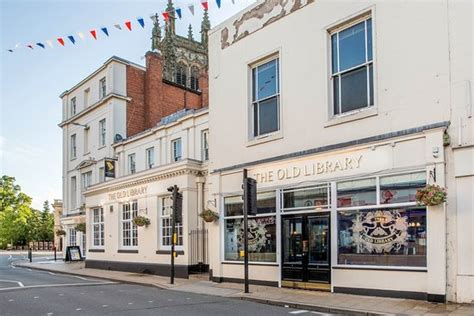 THE OLD LIBRARY Leamington Spa Comentários de Restaurantes Fotos