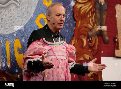 Actor Bob Odenkirk Wears A Dress During A Roast While Being Honored As