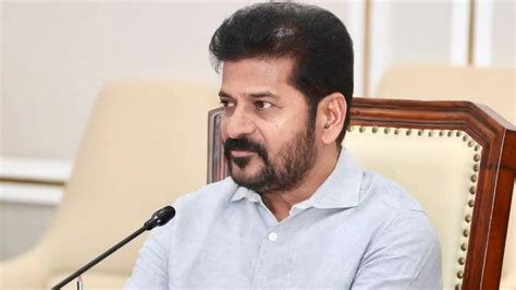 Revanth Reddy రేవంత్ రెడ్డి టీంలోకి కొత్త మంత్రులు వీహెచ్‌కి ఆ ప‌ద‌వి ద‌క్క‌నుందా