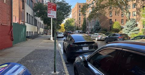 Dot Warns City Council Against Letting Taxi Drivers Park In Loading