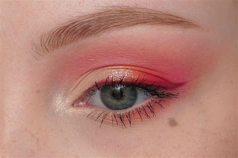This Quarantine Has Me Playing With Makeup More Than Usual R