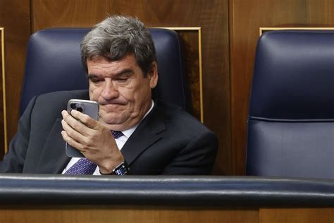 El Banco de España alerta las pensiones bajarán en euros al mes si el Gobierno amplía el