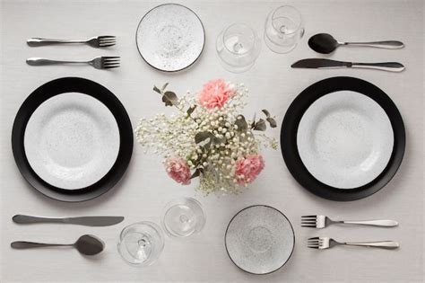 Table Dining Setup Pictures Freepik