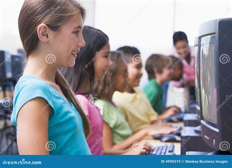 Elementary School Computer Class Stock Image Image Of Grade