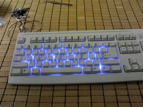 Mitsumi | Computer keyboard, Discovery, Keyboard