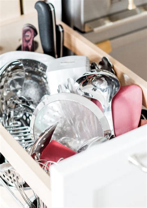 6 Rules For Knowing What Things To Declutter Simple Everyday Home