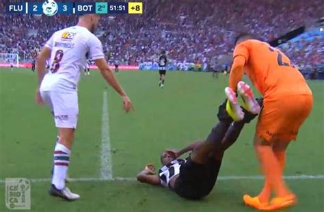 Guerra Da Carne Picuinha E Xenofobia Num Domingo O Futebol