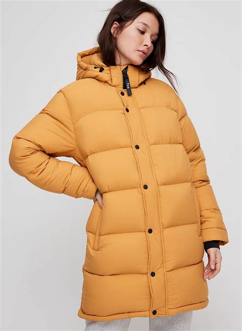 Tna THE SUPER PUFF MID Aritzia INTL