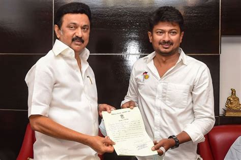 Dmk Returns To Power In Tamil Nadu After 10 Yrs Stalin To Be Cm