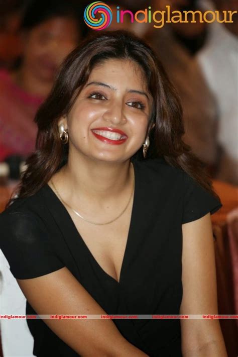 Poonam Kaur Spicy And Hot Photos Actress HD Photos Images Pics And