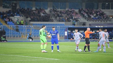 بالفيديو الهلال يخسر أمام الفيحاء بهدف نظيف