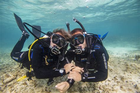Reasons To Date A Diver