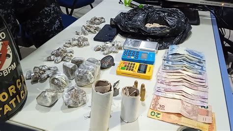 Mulher é presa drogas em apartamento usado como boca de fumo no