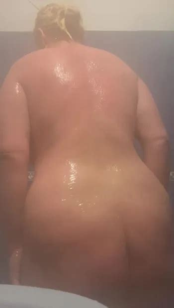 Авторские видео от Putarankahotmilf бесплатное любительское порно Xhamster