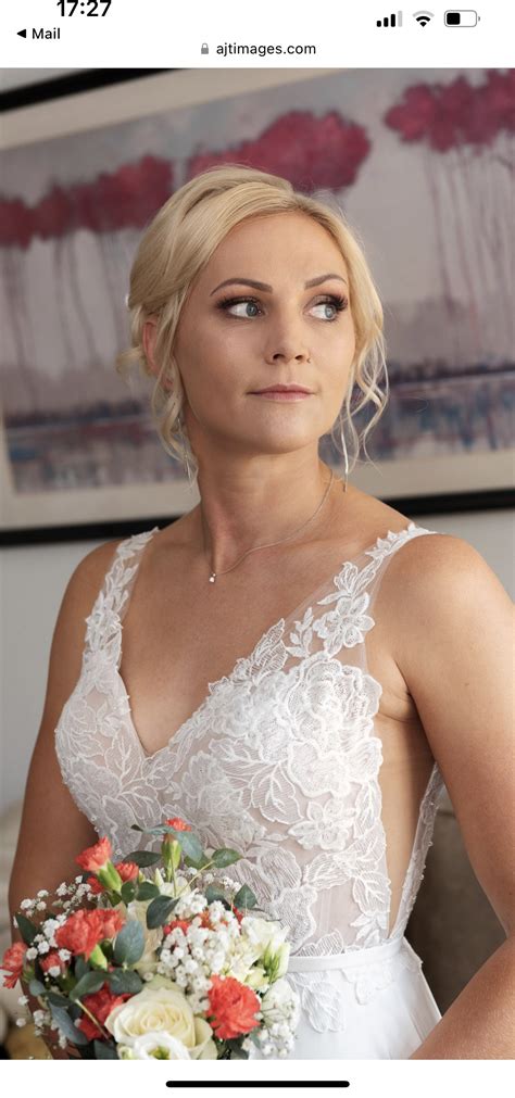 Essense Of Australia Wedding Dress Stillwhite