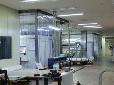 안산공장내부비닐커튼 습도유지비닐커튼 섬유공장투명비닐커튼 공장출입문비닐커튼 접이식비닐커튼 물류창고투명비닐커튼 온도유지투명비닐커튼 미세먼지차단투명비닐커튼 기계장치습도유지비닐커튼