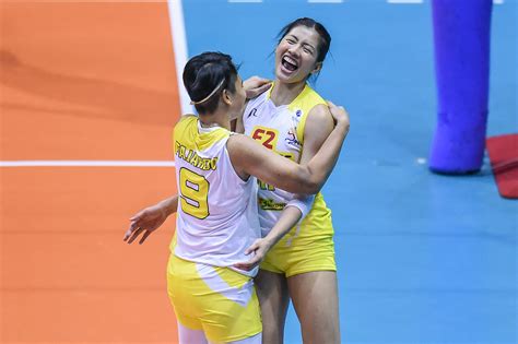 Pvl F2 Logistics Rallies Back To Hand Creamline Its First Loss